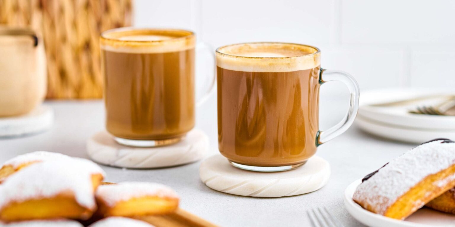 Café con leche: historia, costumbres, variaciones y cómo prepararlo ...