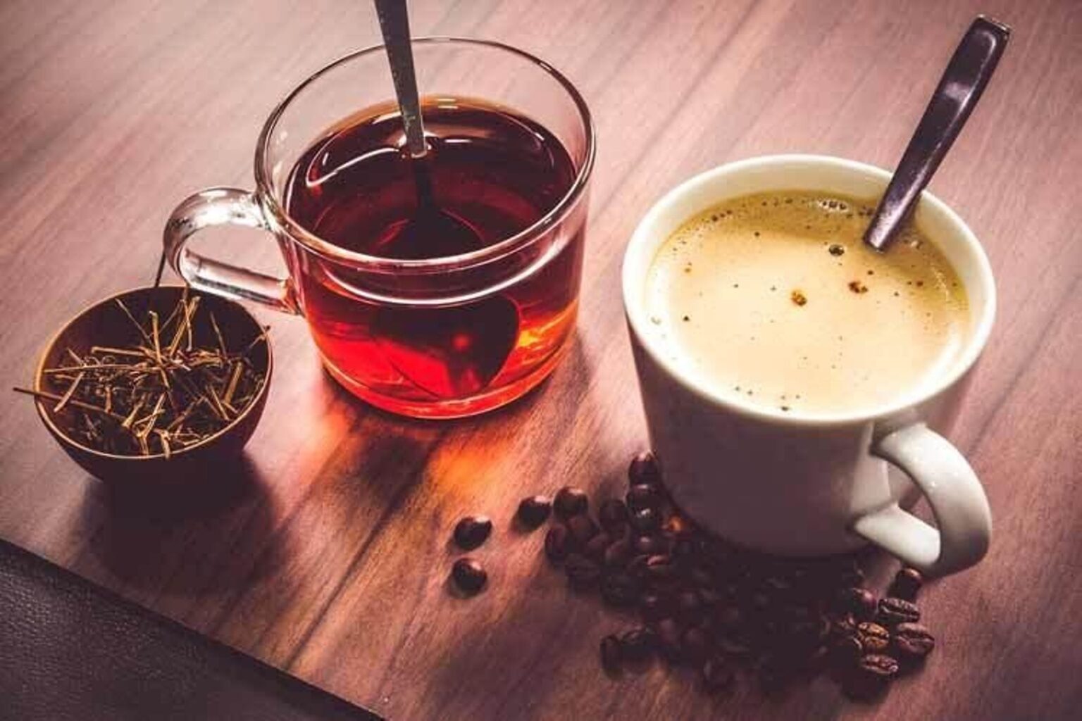 Café o té: principales diferencias y similitudes | Café Adictos